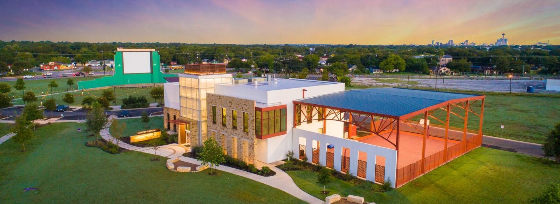 Harvey E. Najim Family YMCA | YMCA of Greater San Antonio